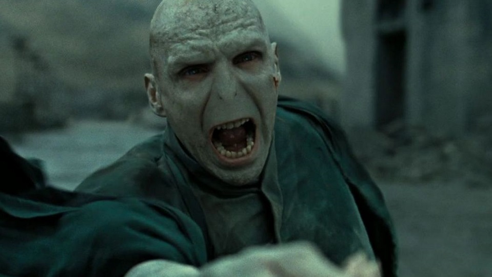 Un grande richiamo a Voldemort nel final trailer di Animali fantastici ...