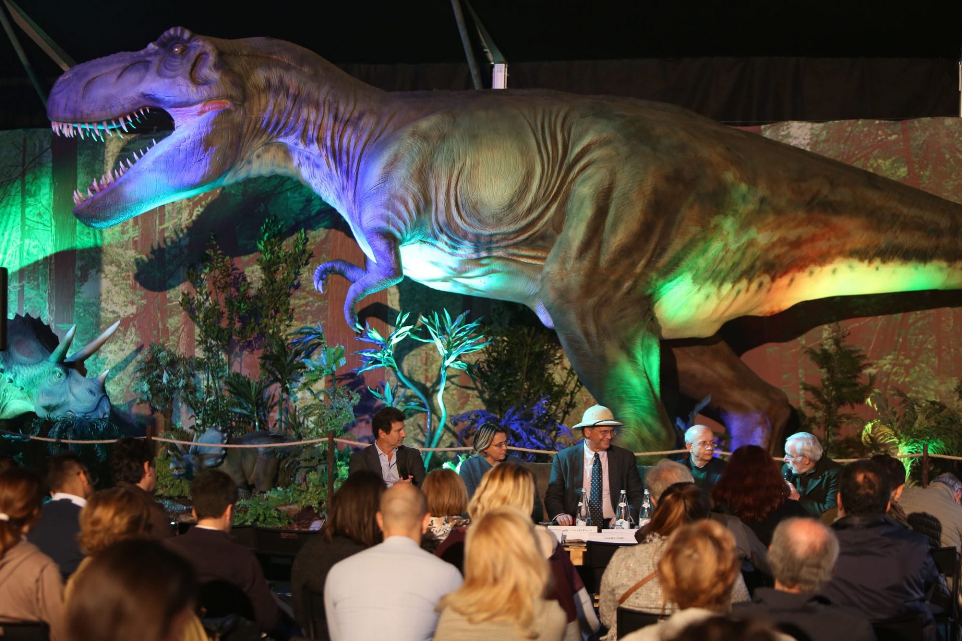 Dinosaur Invasion, a Milano la mostra sui dinosauri per tutta la famiglia