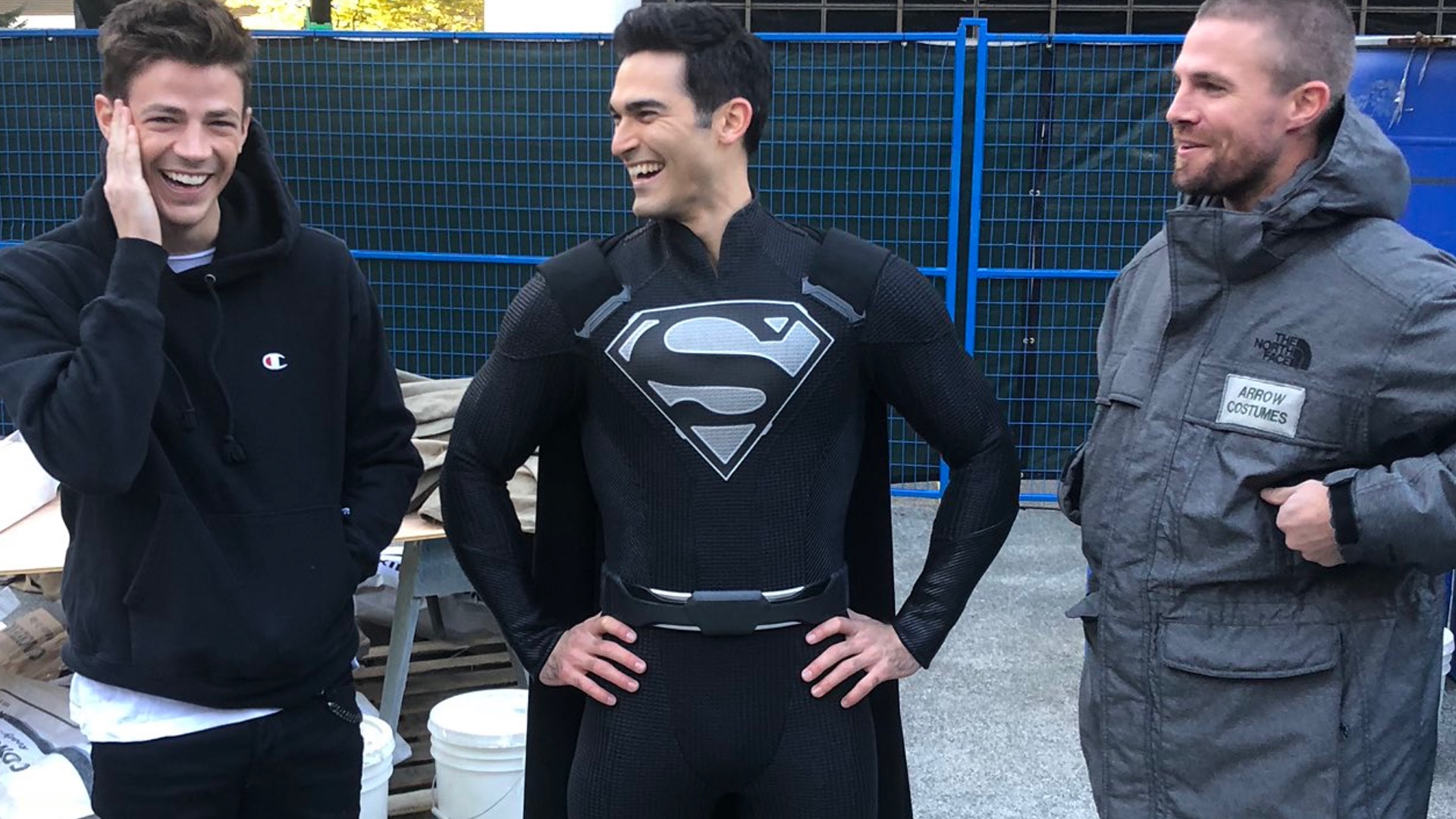 Elseworlds, un superman in versione dark nel nuovo promo del crossover