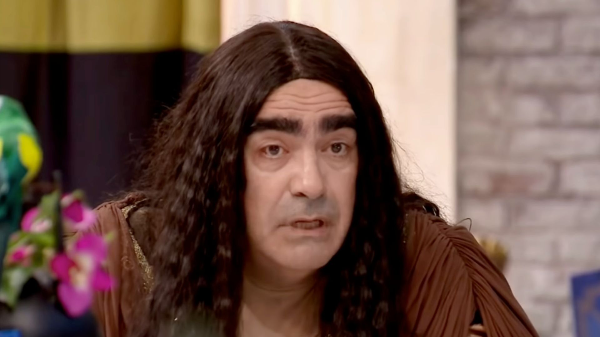 LOL - Chi ride è fuori: i 10 migliori tormentoni della serie