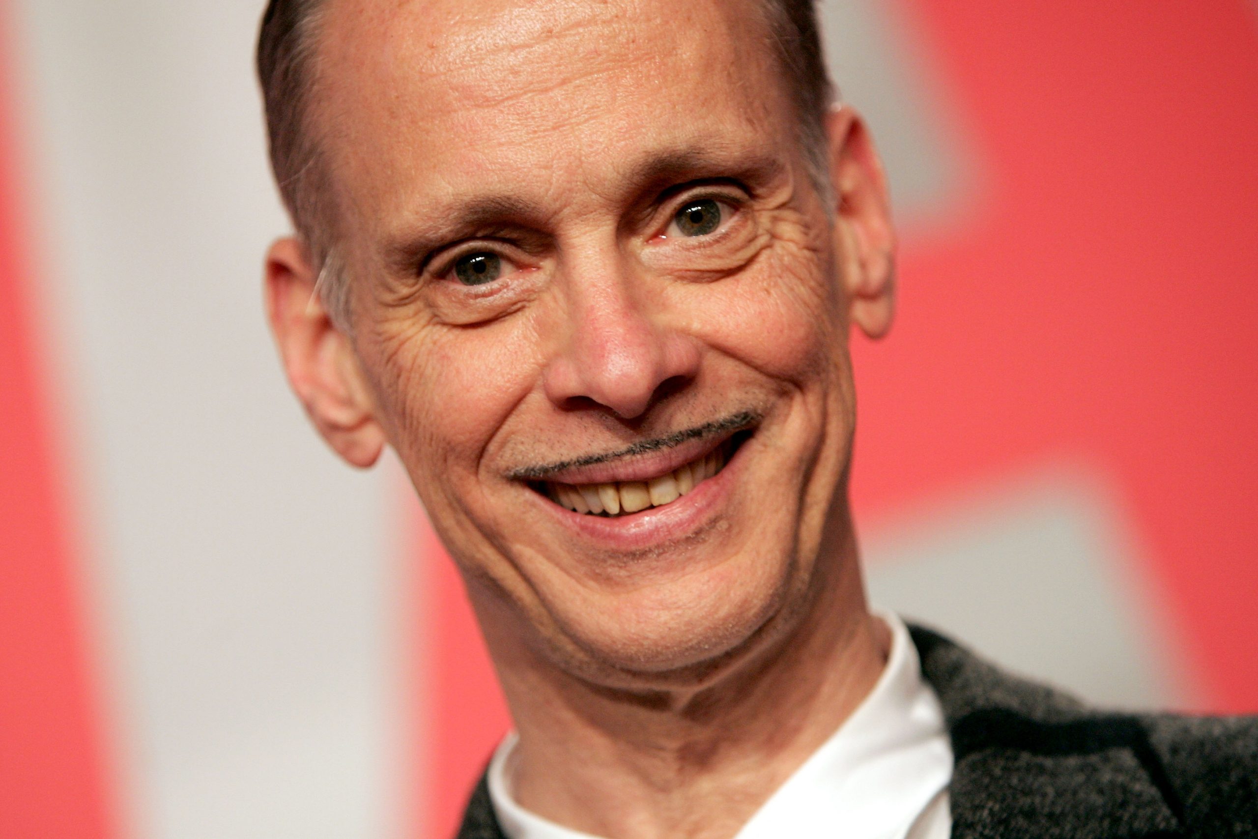 John Waters torna alla regia quasi vent'anni dopo: ecco di cosa parlerà ...