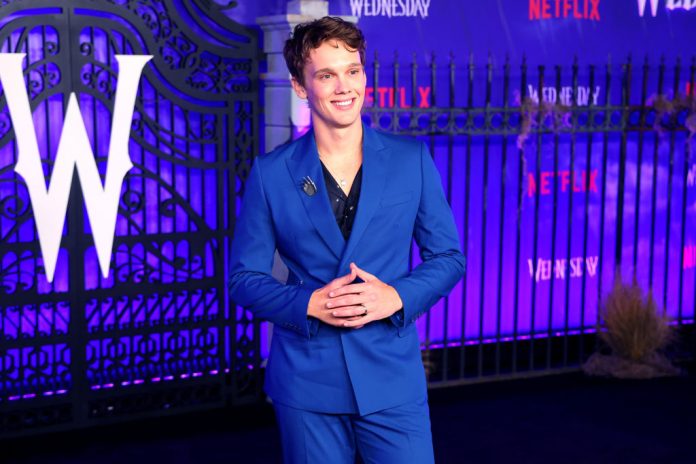 Hunter Doohan: chi è l'attore che interpreta Tyler in Mercoledì