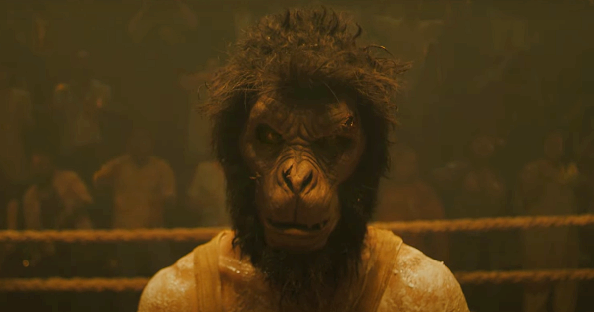 Monkey Man, il primo film di Dev Patel scatena l’entusiasmo del pubblico