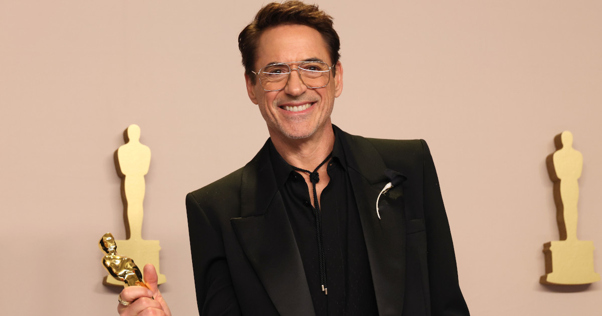 Robert Downey Jr.: Angelo Maggi ridoppia il discorso agli Oscar... ed è ...