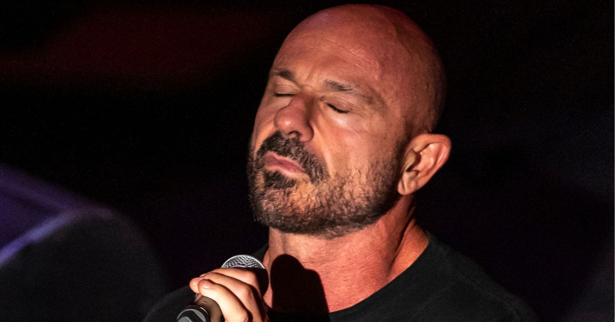 Mare Fuori, grave lutto per l'attore e cantante Raiz: è morta la moglie ...